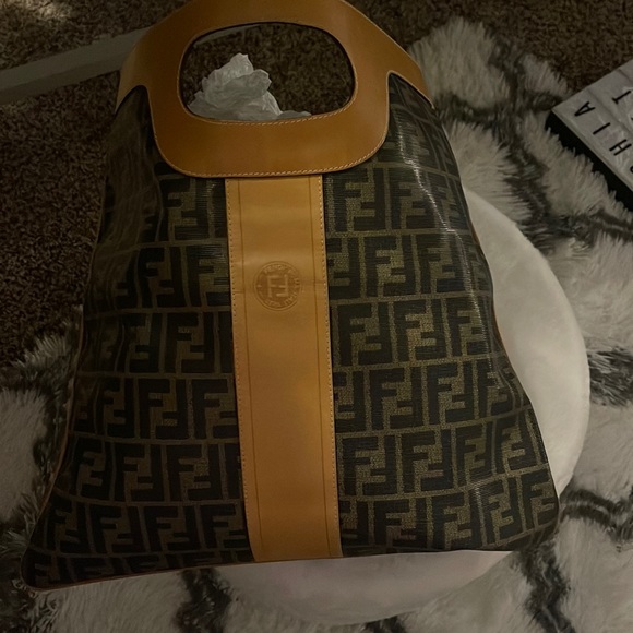 Fendi | Bags | Authentic Fendi Purse | Poshmark